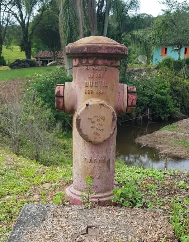 O hidrante nosso de cada dia